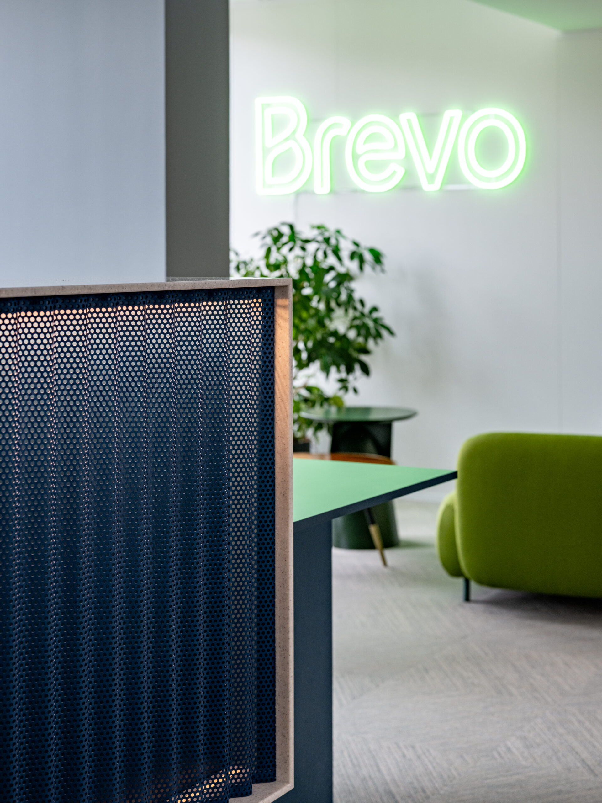 Brevo : Aménagement du siège social - LES BATISSEURS